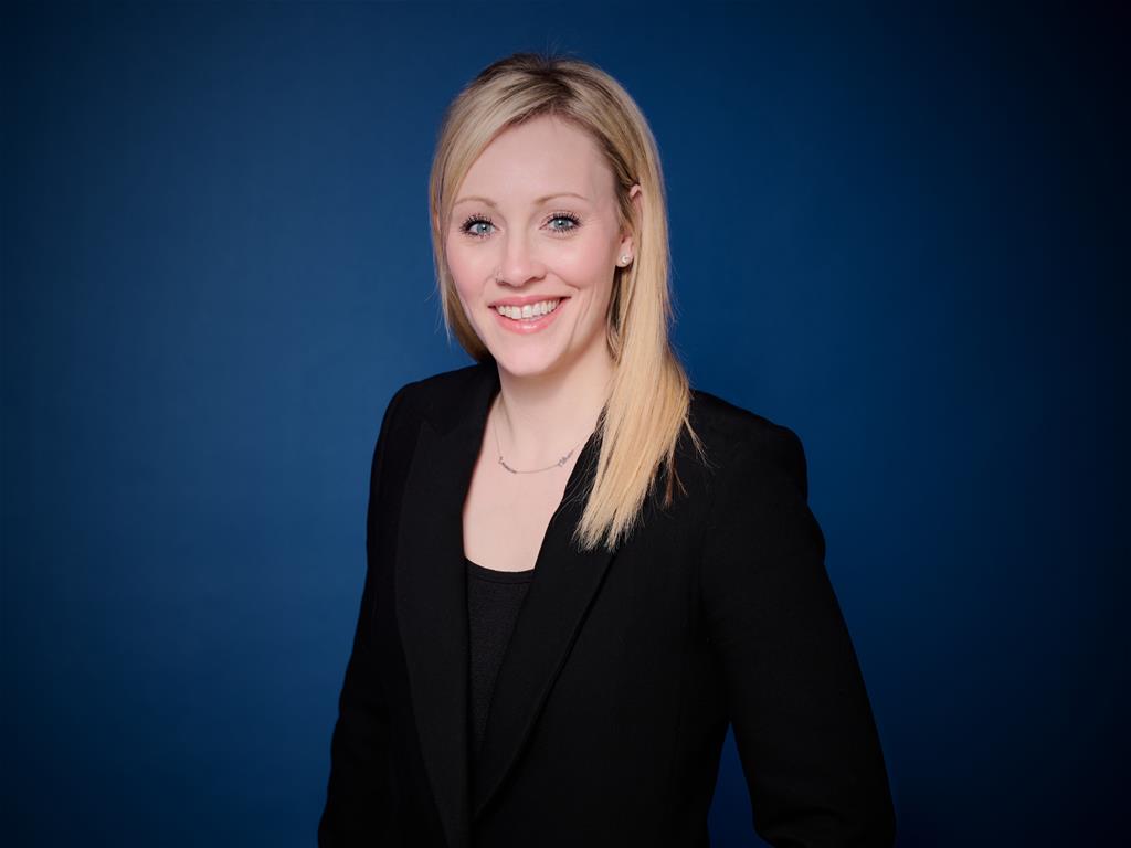 Sarah Strathopolous| Family Law Lawyer | Epstein Cole